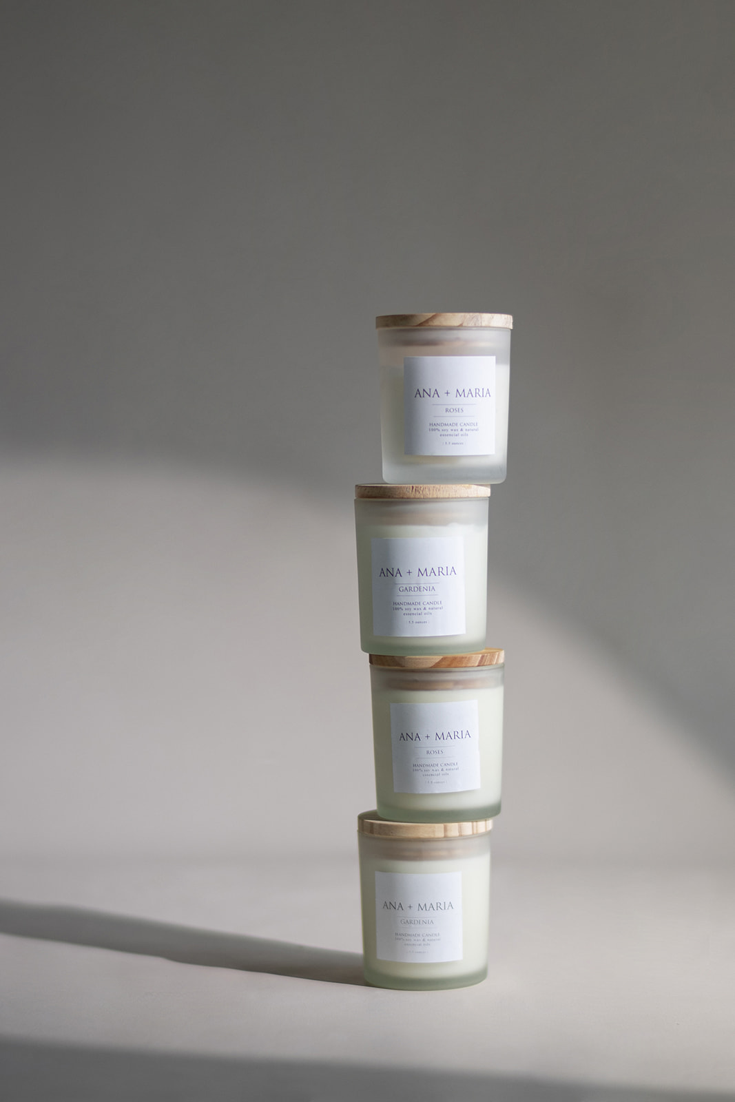 AROMATIC CANDLE - Ana + Maria